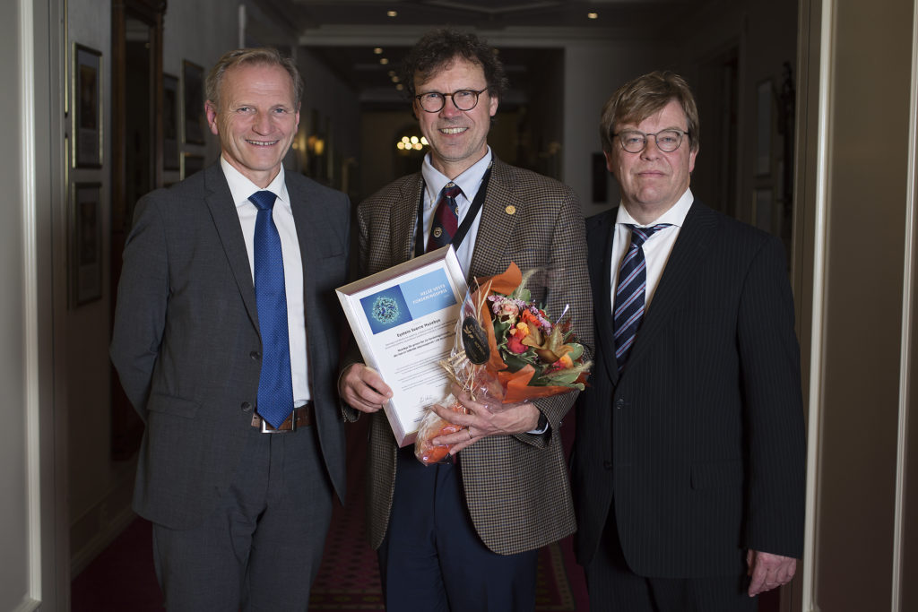 [:no]K2 gratulerer Eystein Husebye med Helse Vests Forskningspris 2019 ...